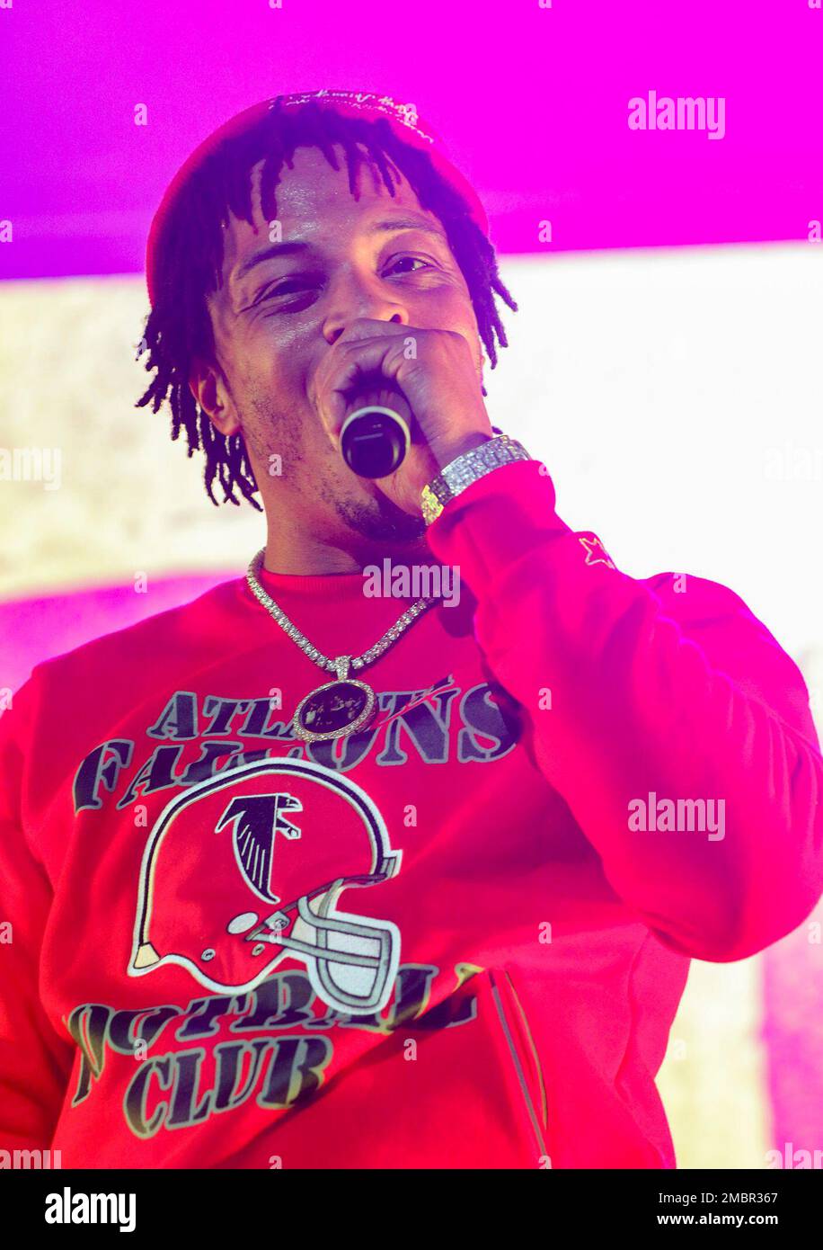 T.I. Performs during the Legendz of the Streetz Tour on Friday, April 1 ...