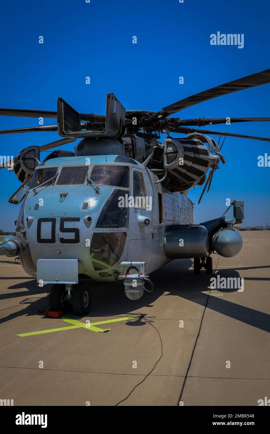 U S Marines With Marine Light Attack Helicopter Squadron Hmla 773
