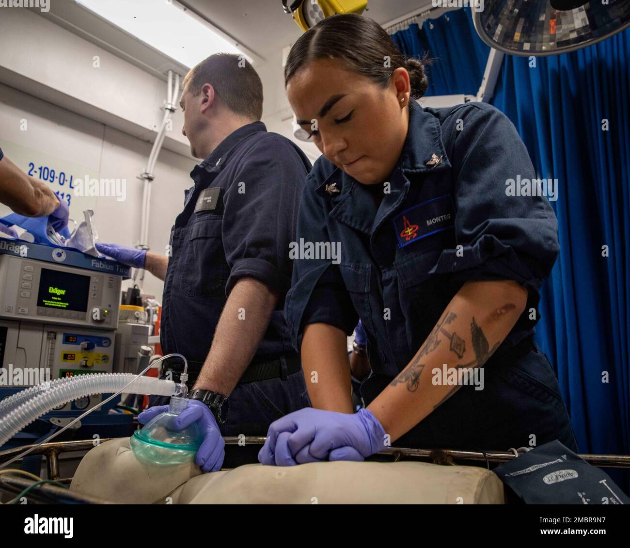 Drill dummy weapons hi-res stock photography and images - Alamy