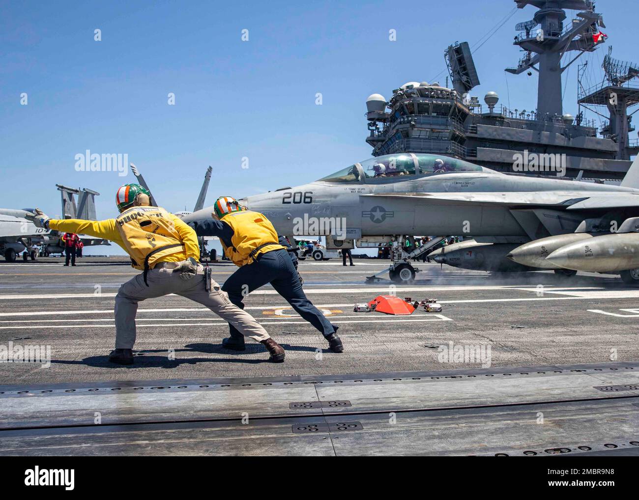 220620-N-YD731-1165 ATLANTIC OCEAN (June 20, 2022) Midshipman Claire ...