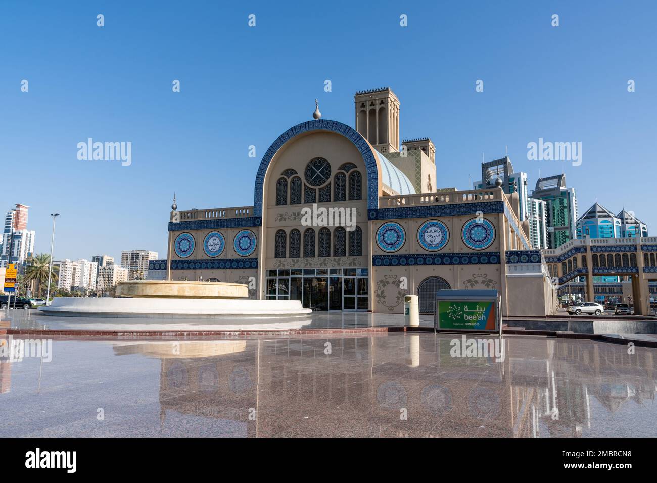 Blue market hi-res stock photography and images - Alamy