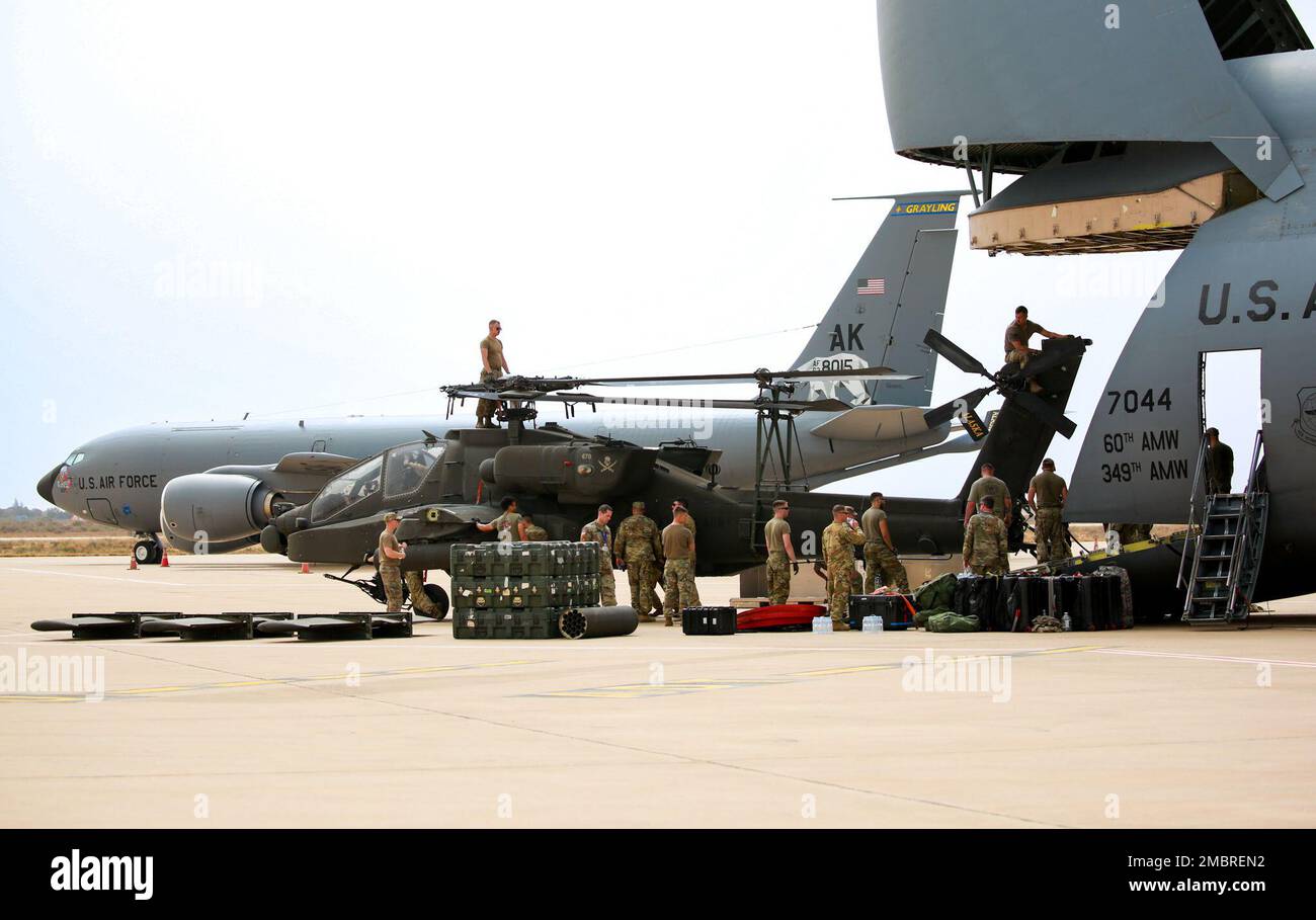 1 211th aviation hi-res stock photography and images - Alamy