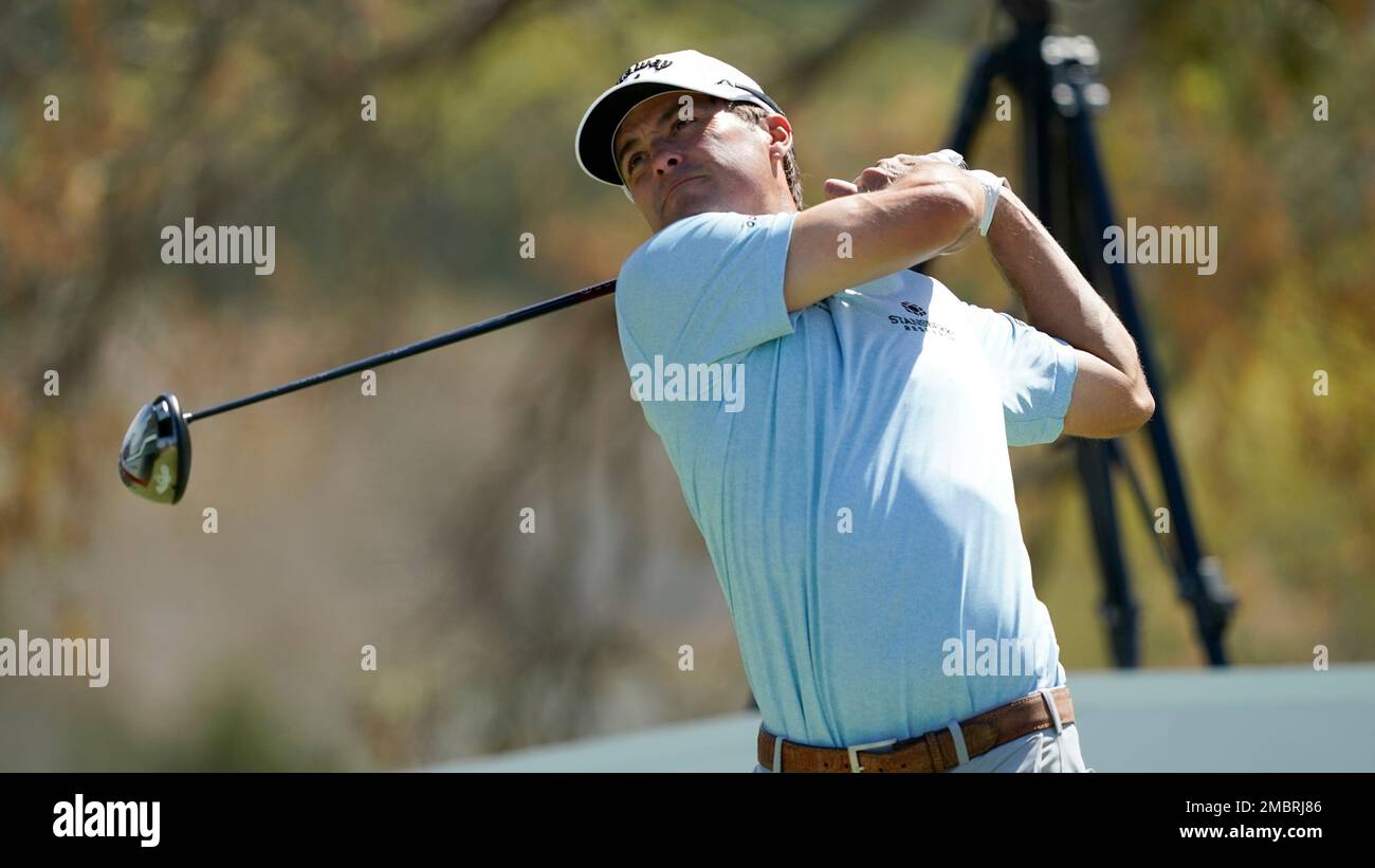 Kevin Kisner hits off the sixth hole during the Dell Technologies Match ...