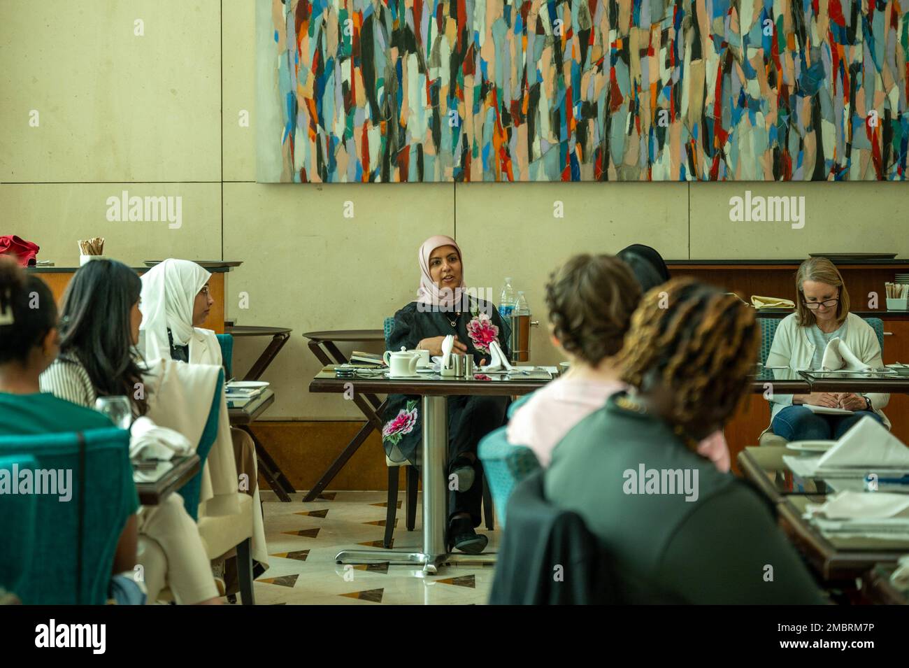 Diwaniya hi-res stock photography and images - Alamy