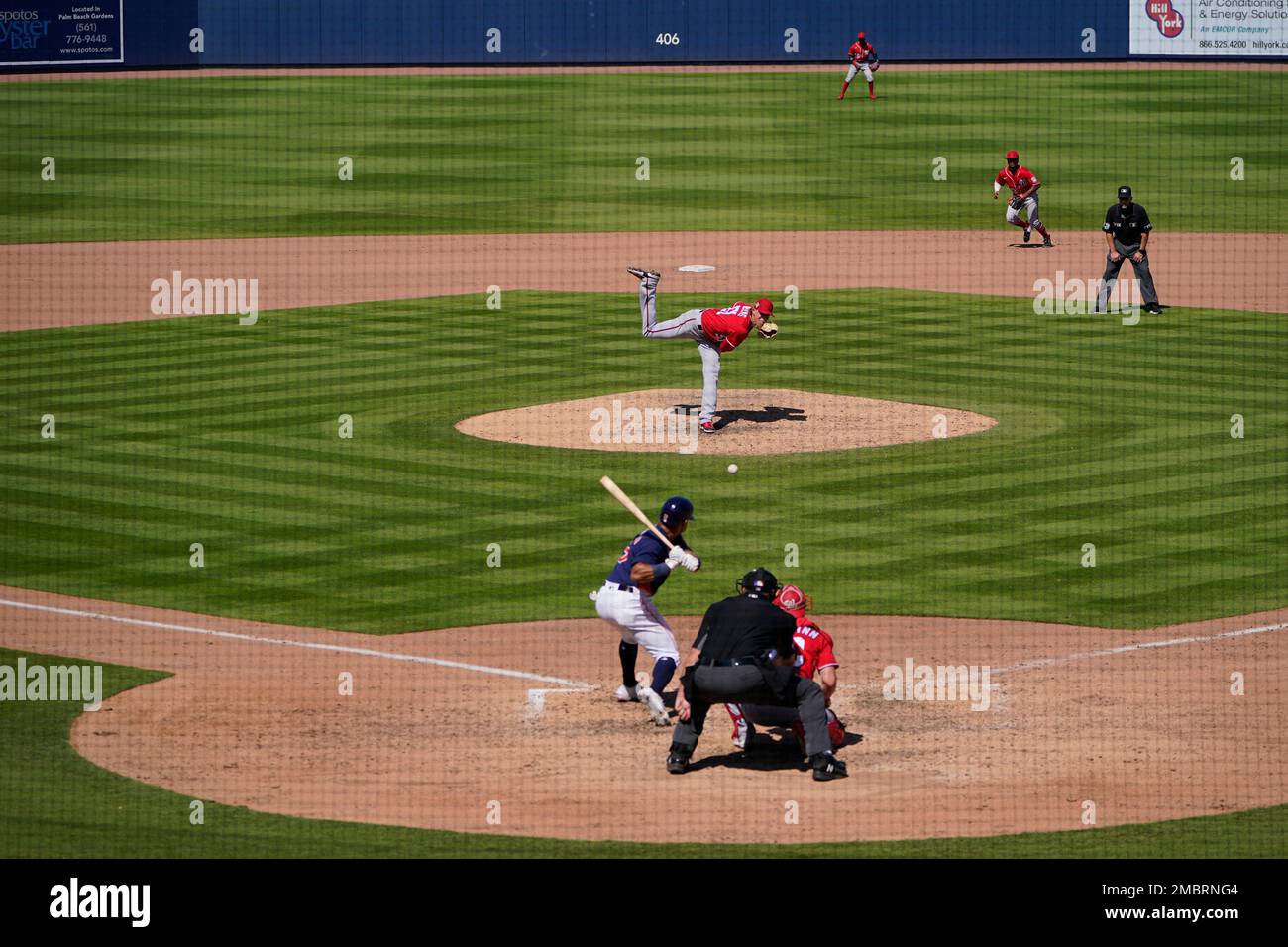 Washington Nationals' Jordan Weems pitches to Houston Astros' Aledmys ...