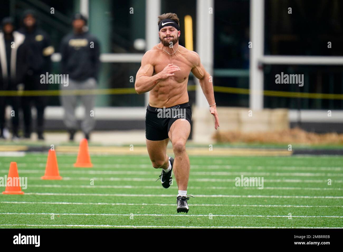 Purdue running back Zander Horvath (40) runs a drill during Purdue's ...