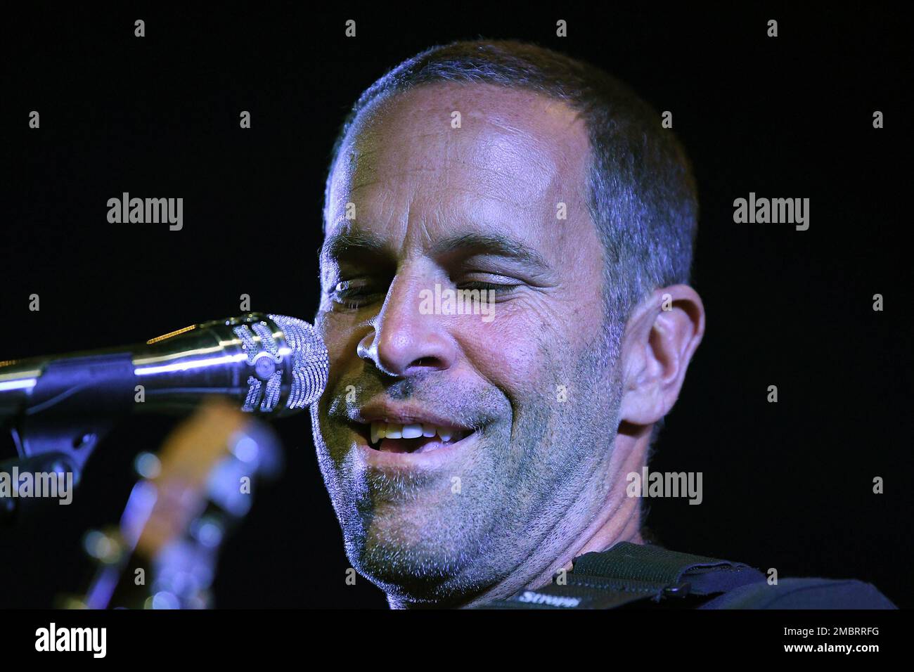 Jack johnson in hawaii hi-res stock photography and images - Alamy