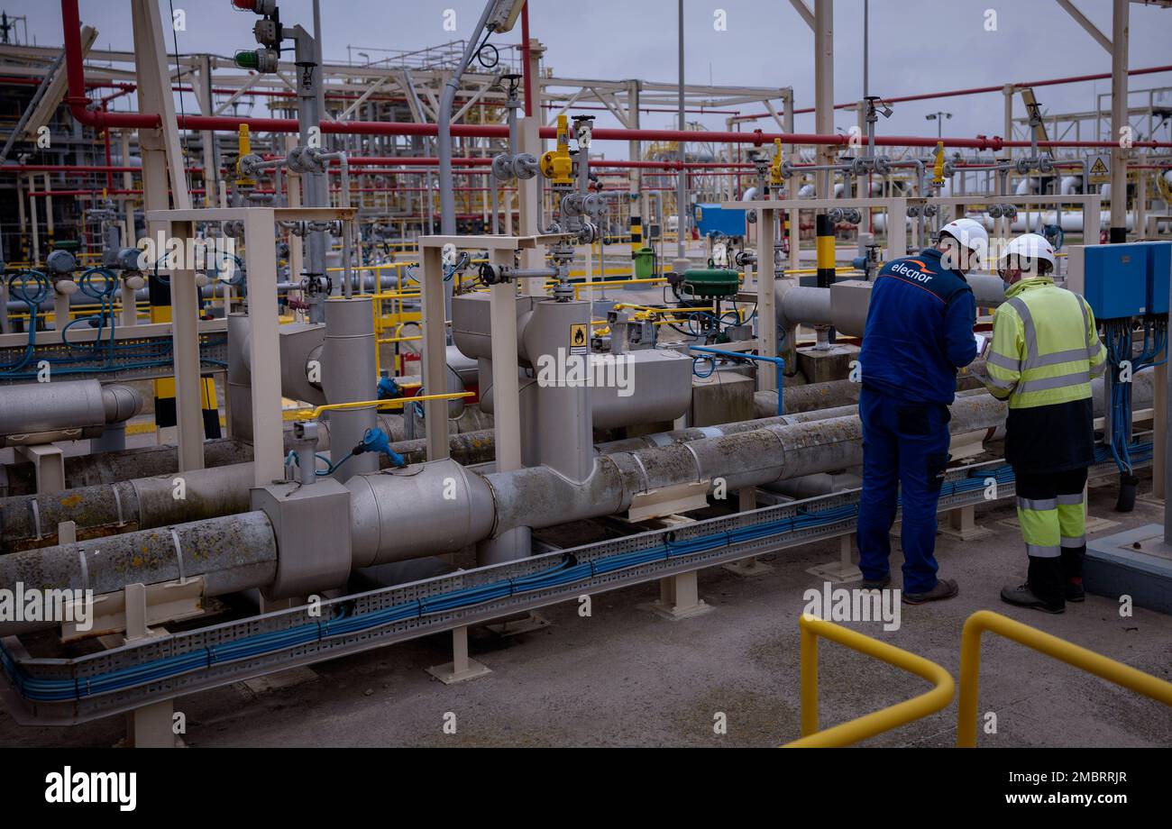 Operators work at Enagas regasification plant, the largest LNG plant in ...