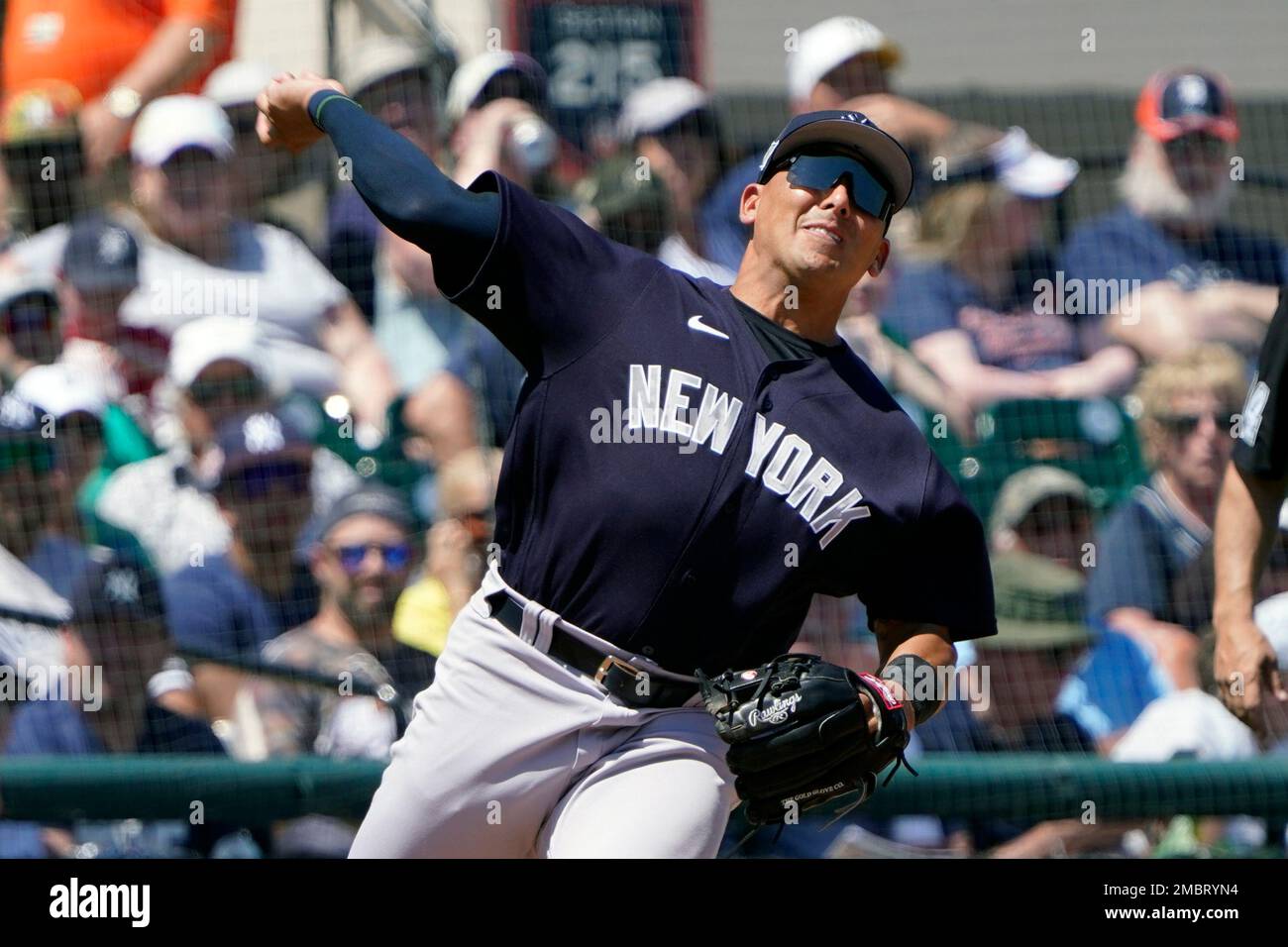 New York Yankees third baseman Phillip Evans fields a ground ball ...