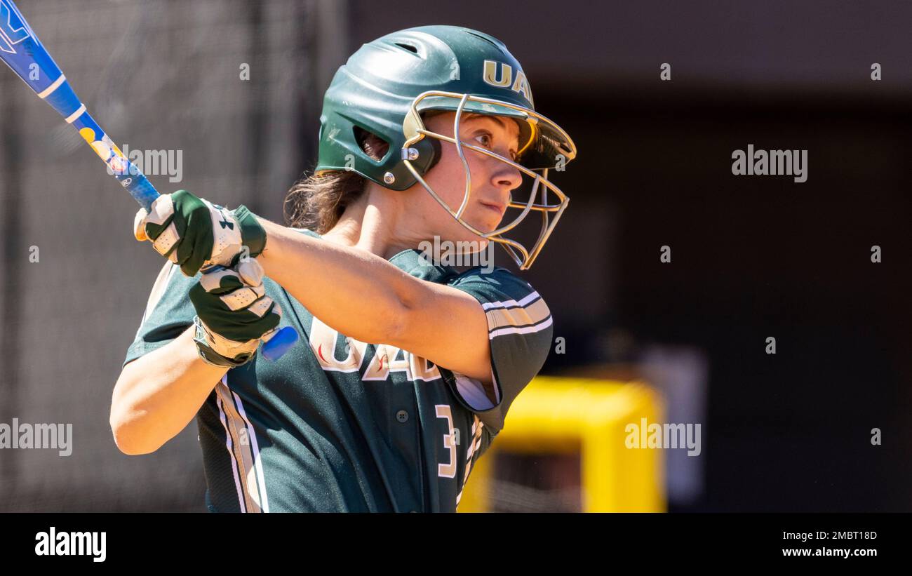 UAB outfielder Faith Hegh (3) during an NCAA softball game on Sunday ...
