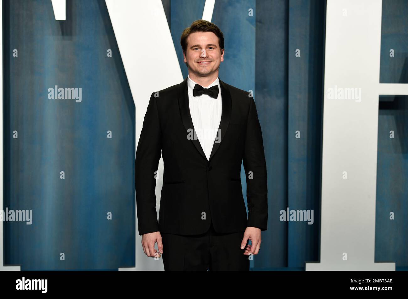 Jason Ritter arrives at the Vanity Fair Oscar Party on Sunday, March 27 ...