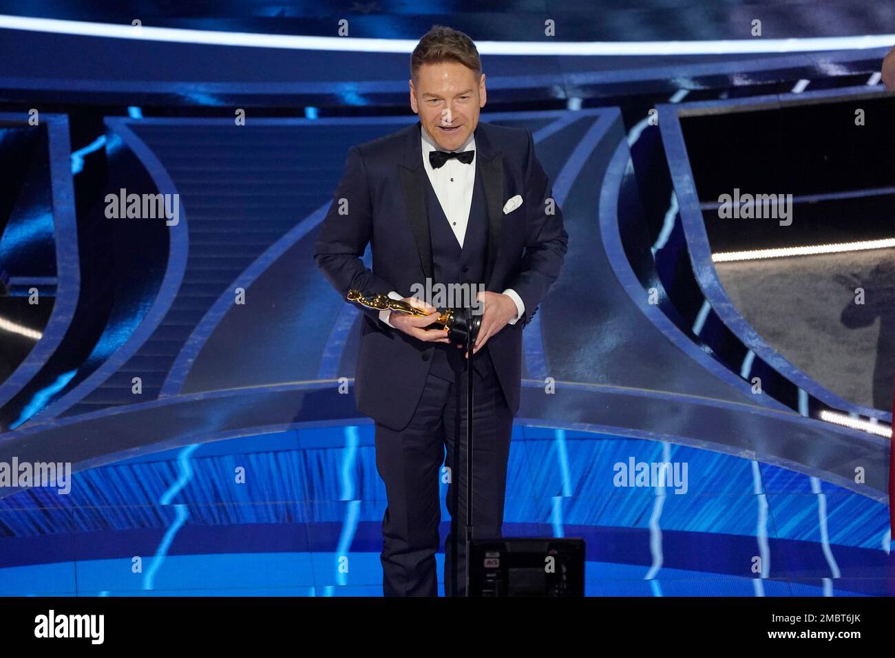 Kenneth Branagh accepts the award for best original screenplay for ...