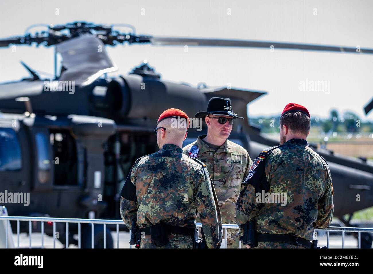 Bundeswehr officer hi-res stock photography and images - Alamy