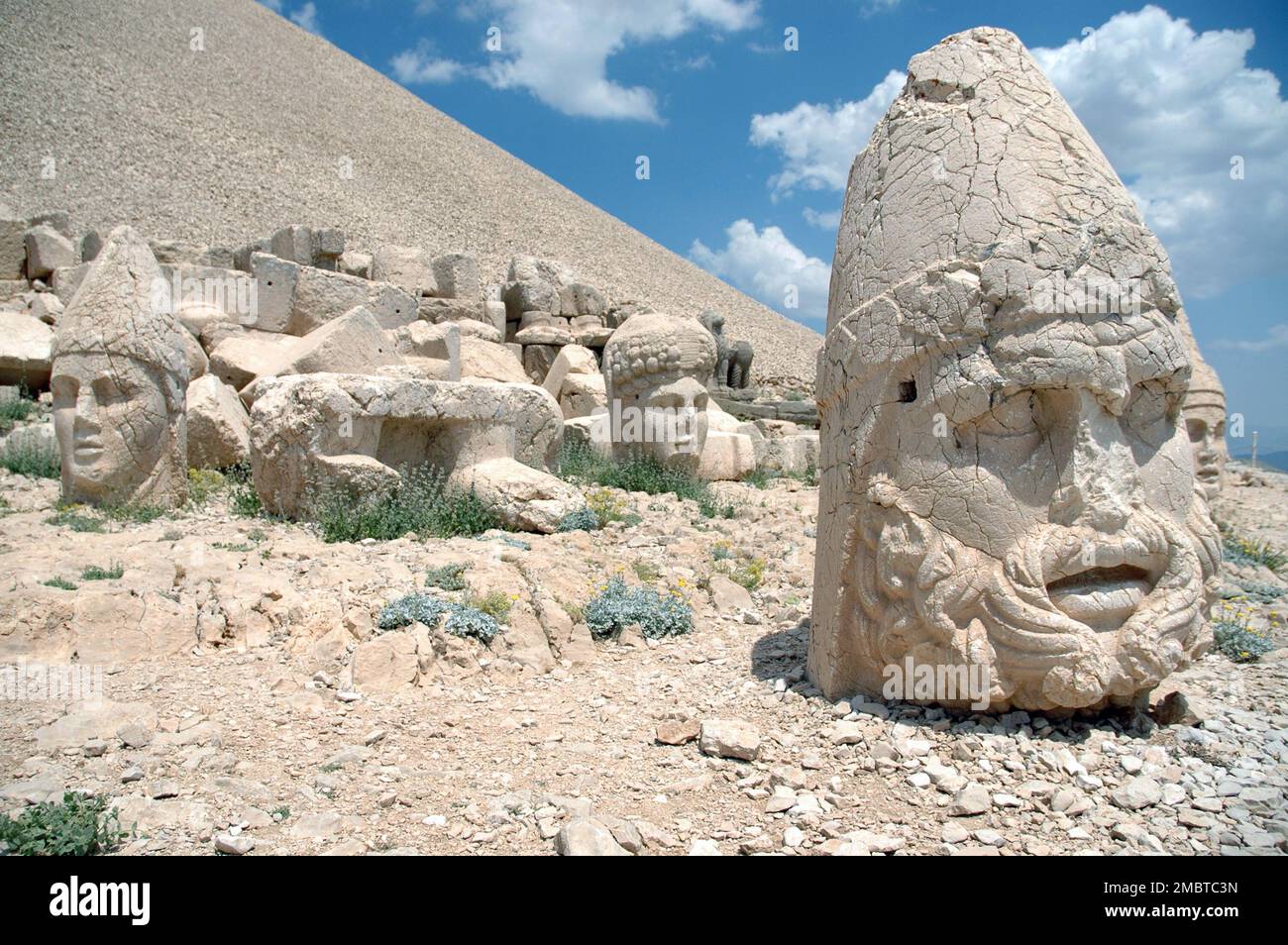 Giant God heads on Mount Nemrut. Anatolia, Turkey. Ancient colossal ...