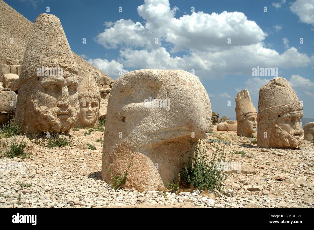 Giant God heads on Mount Nemrut. Anatolia, Turkey. Ancient colossal ...