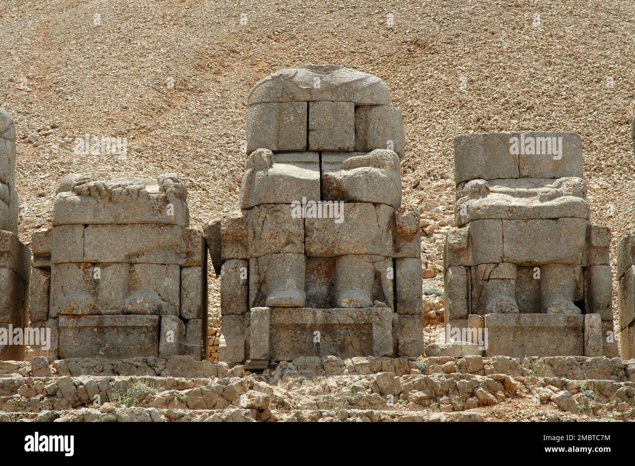Colossal statue of hercules hi-res stock photography and images - Alamy