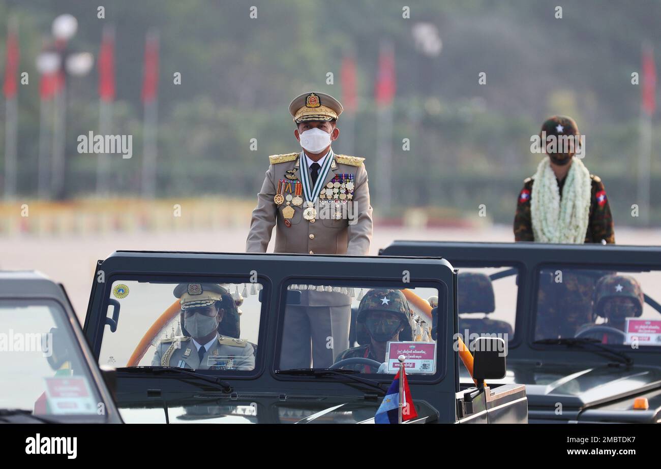 Senior Gen. Min Aung Hlaing, head of the military council, inspects ...