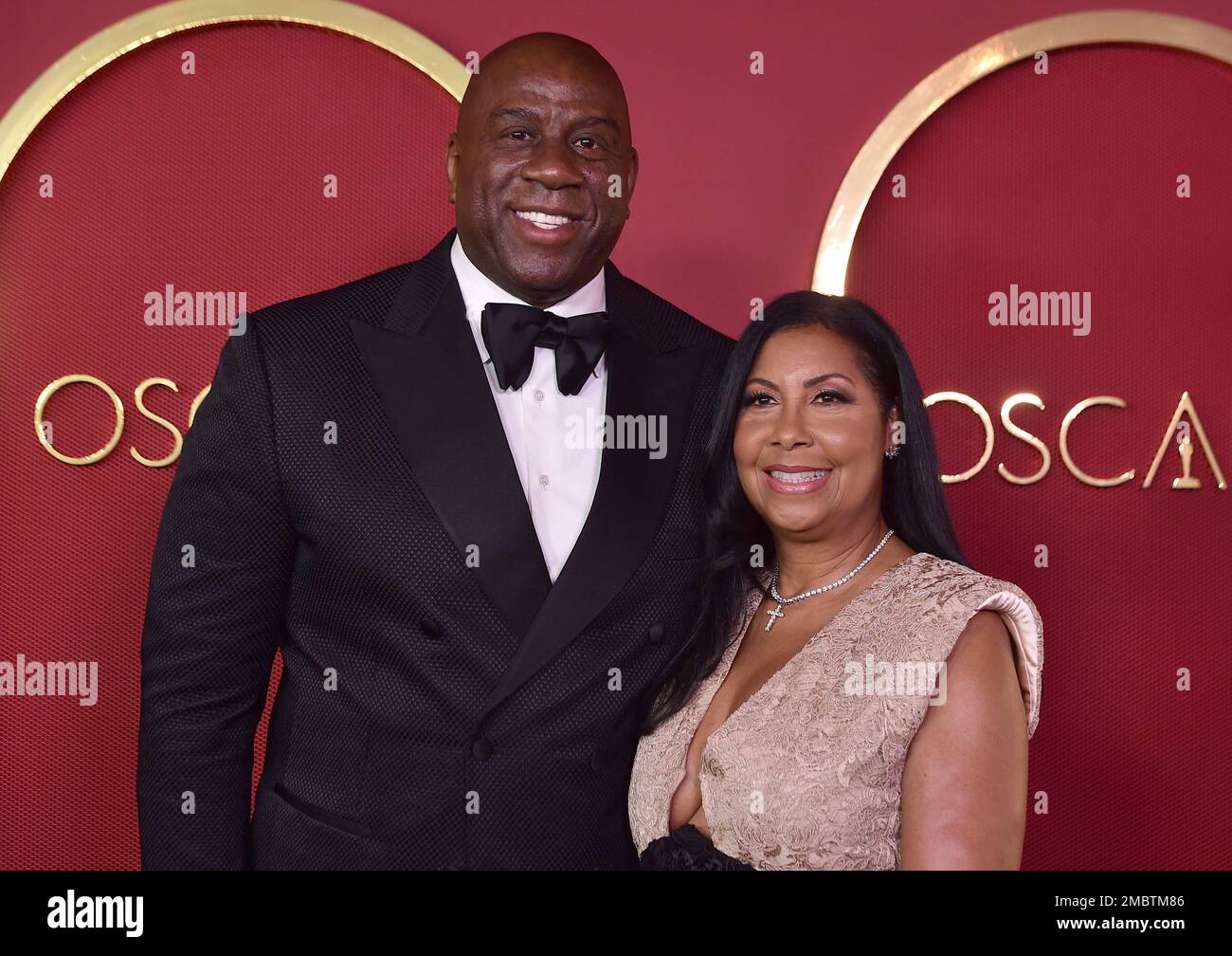 Earvin Magic Johnson, left, and Cookie Johnson arrive at the Governors ...