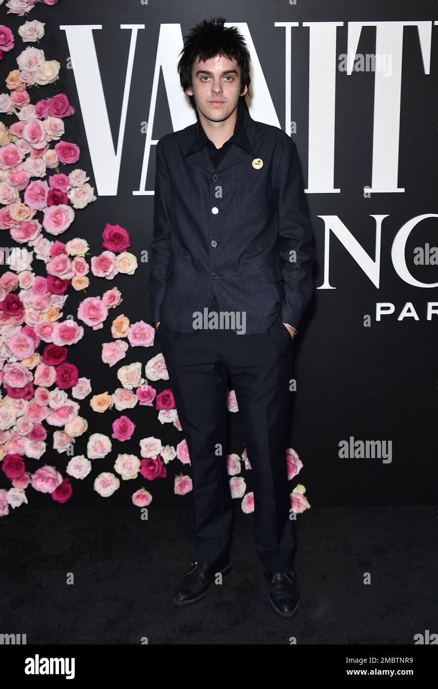 Earl Cave arrives at the Vanity Fair Future of Hollywood event ...