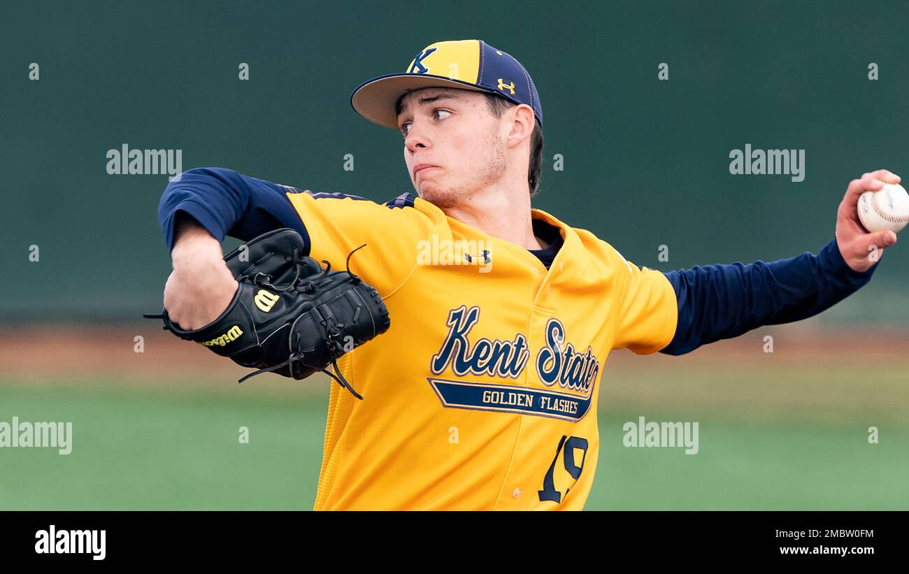 Kent State pitcher Eric Chalus (19) pitches during an NCAA baseball ...