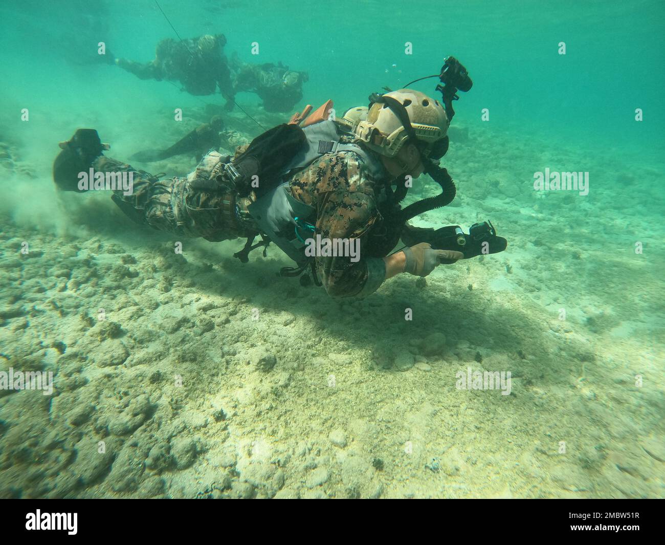 U.S. Marines with 2d Reconnaissance Battalion, 2d Marine Division ...