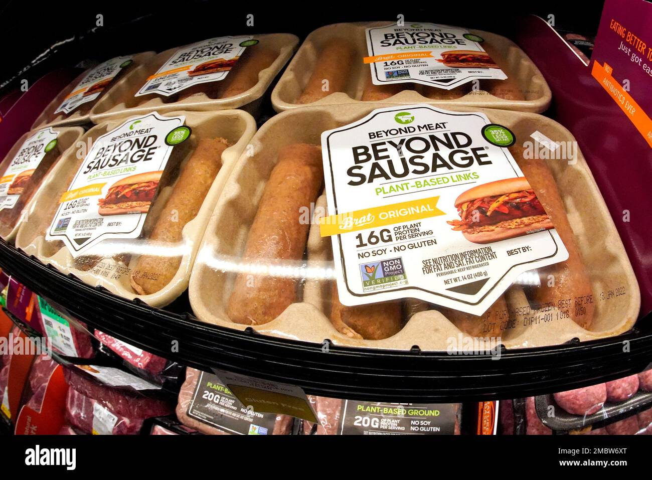 This is a cooler display of Beyond Meat brand Beyond Sausage in a ...