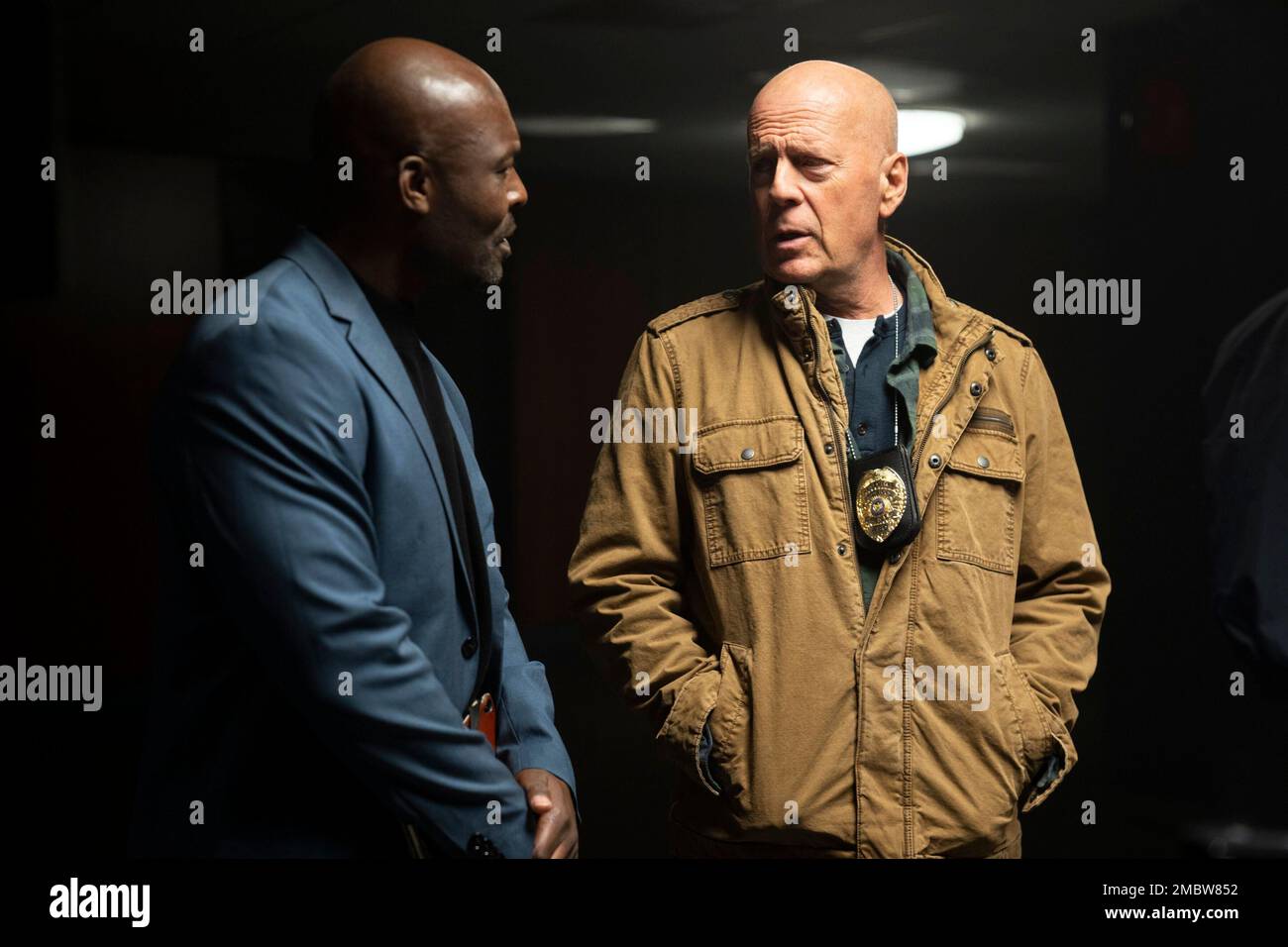 BRUCE WILLIS and JIMMY JEAN-LOUIS in DETECTIVE KNIGHT: ROGUE (2022 ...