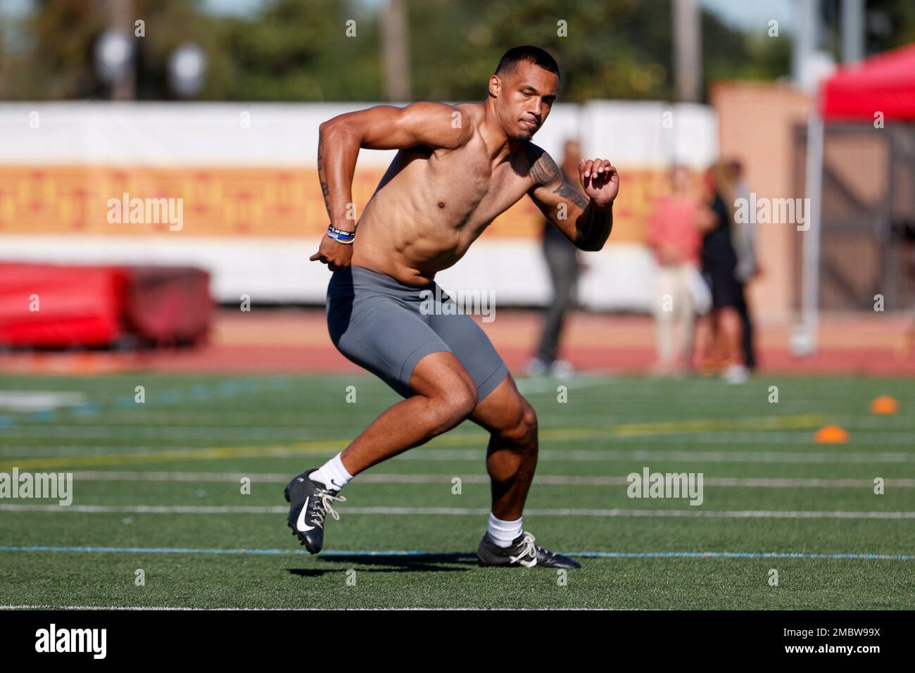 Defensive back Isaiah Pola-Mao runs during Southern California's ...
