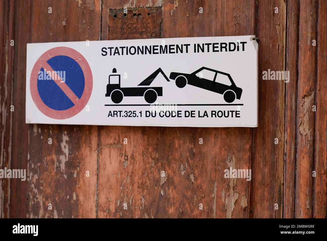 stationnement interdit code de la route french text means risk car ...