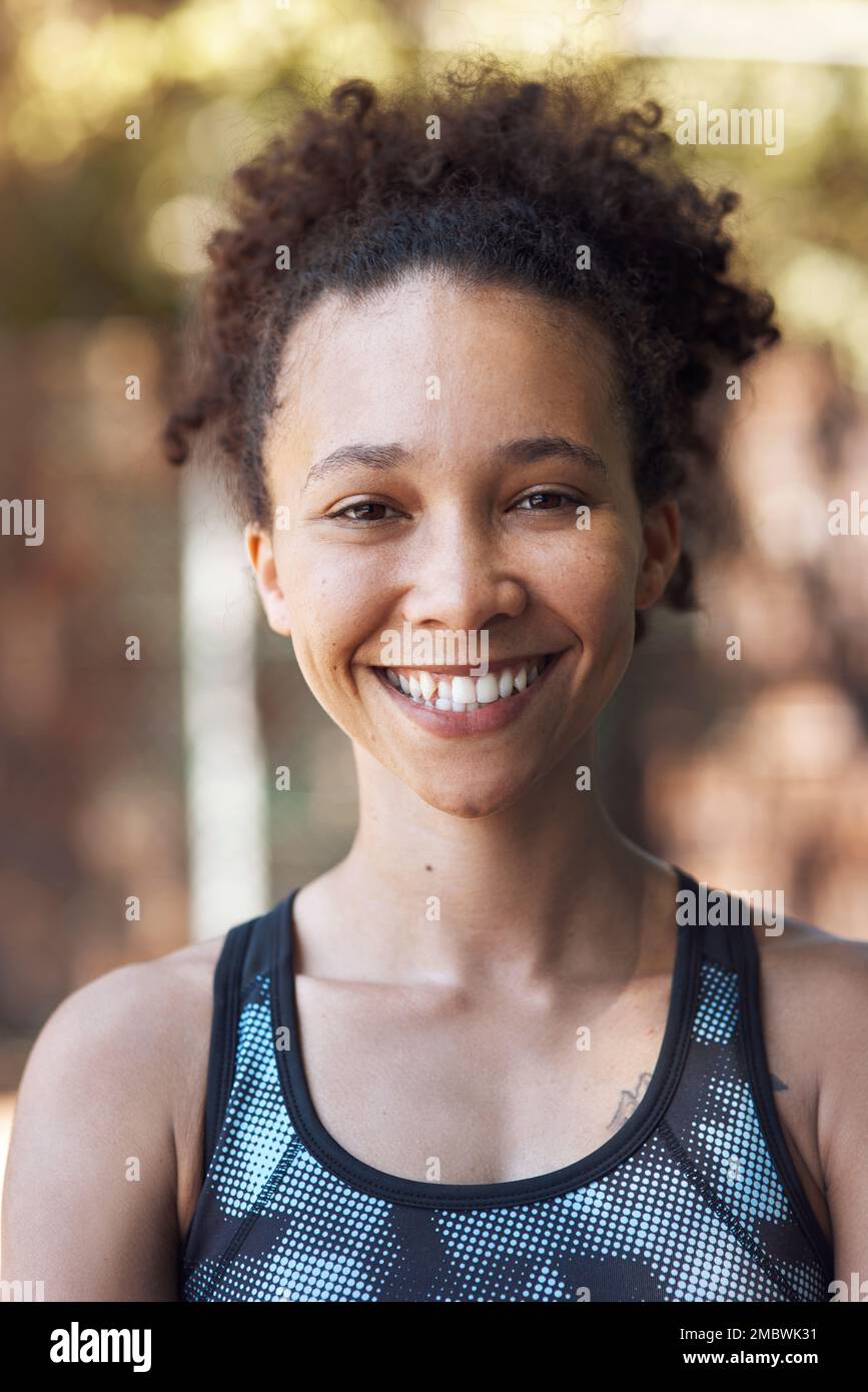 Female professional basketball hi-res stock photography and images - Alamy