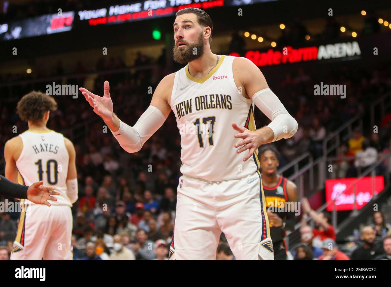 New Orleans Pelicans center Jonas Valanciunas (17) in action in the ...