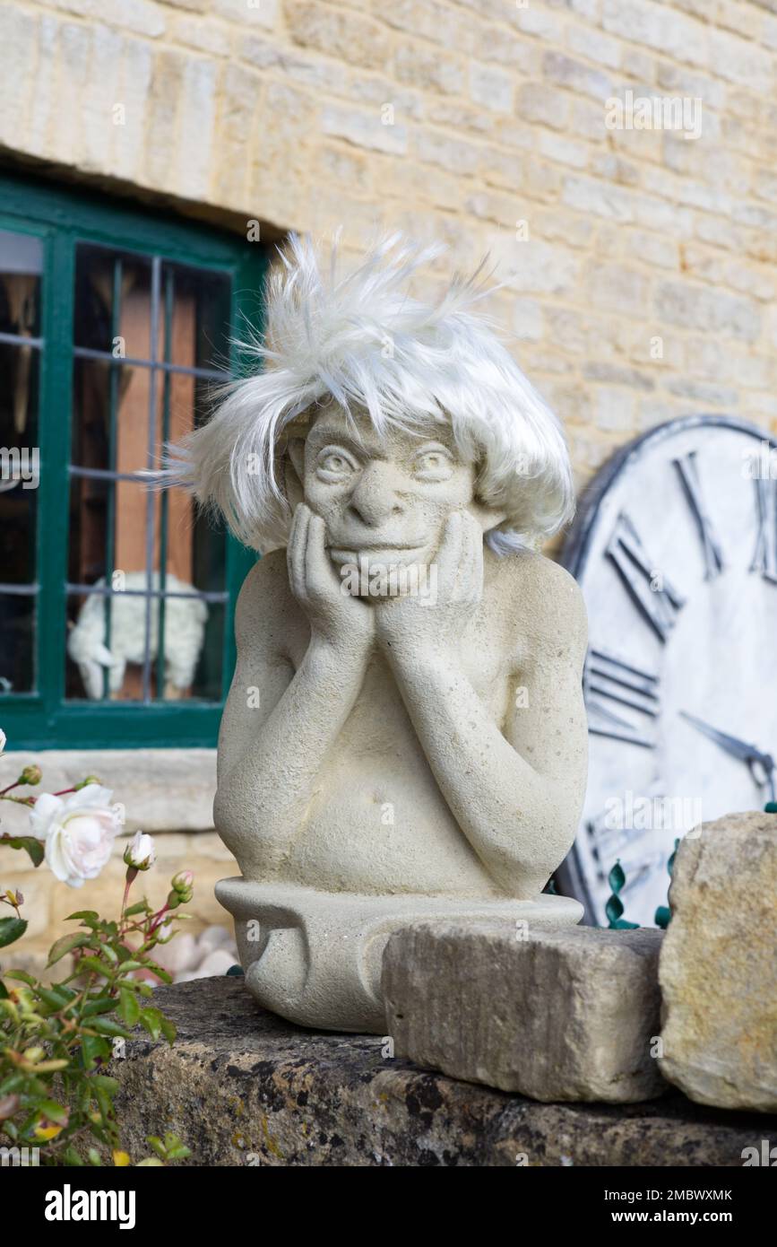 Wig symbol hi-res stock photography and images - Alamy