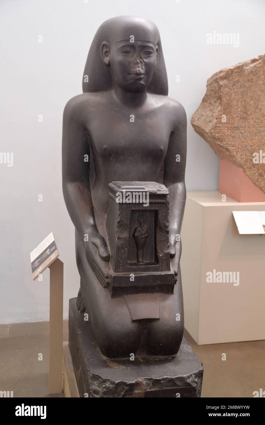 Black basalt statue of General Wahibra at the British Museum, London ...