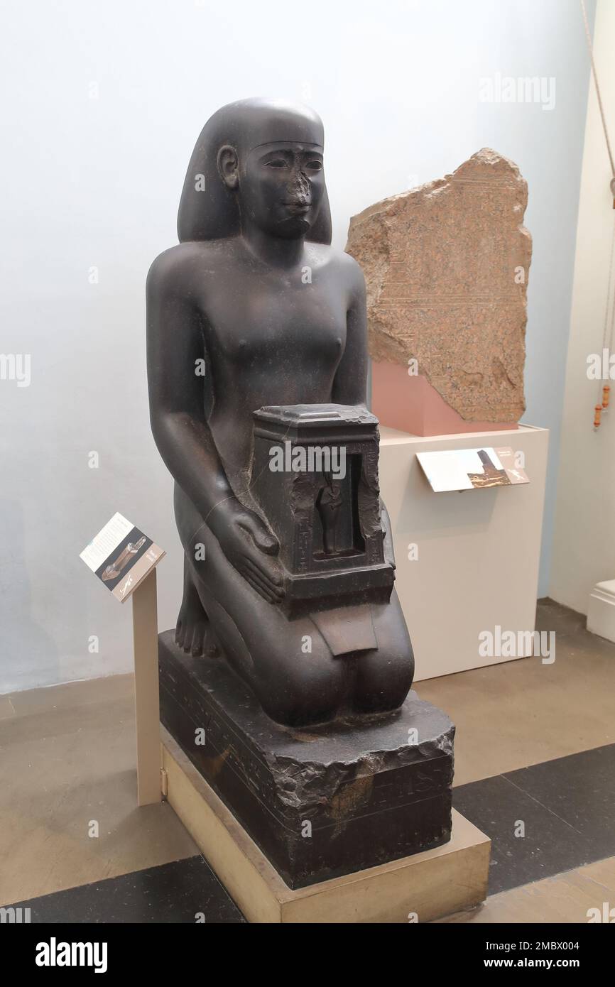 Black basalt statue of General Wahibra at the British Museum, London ...