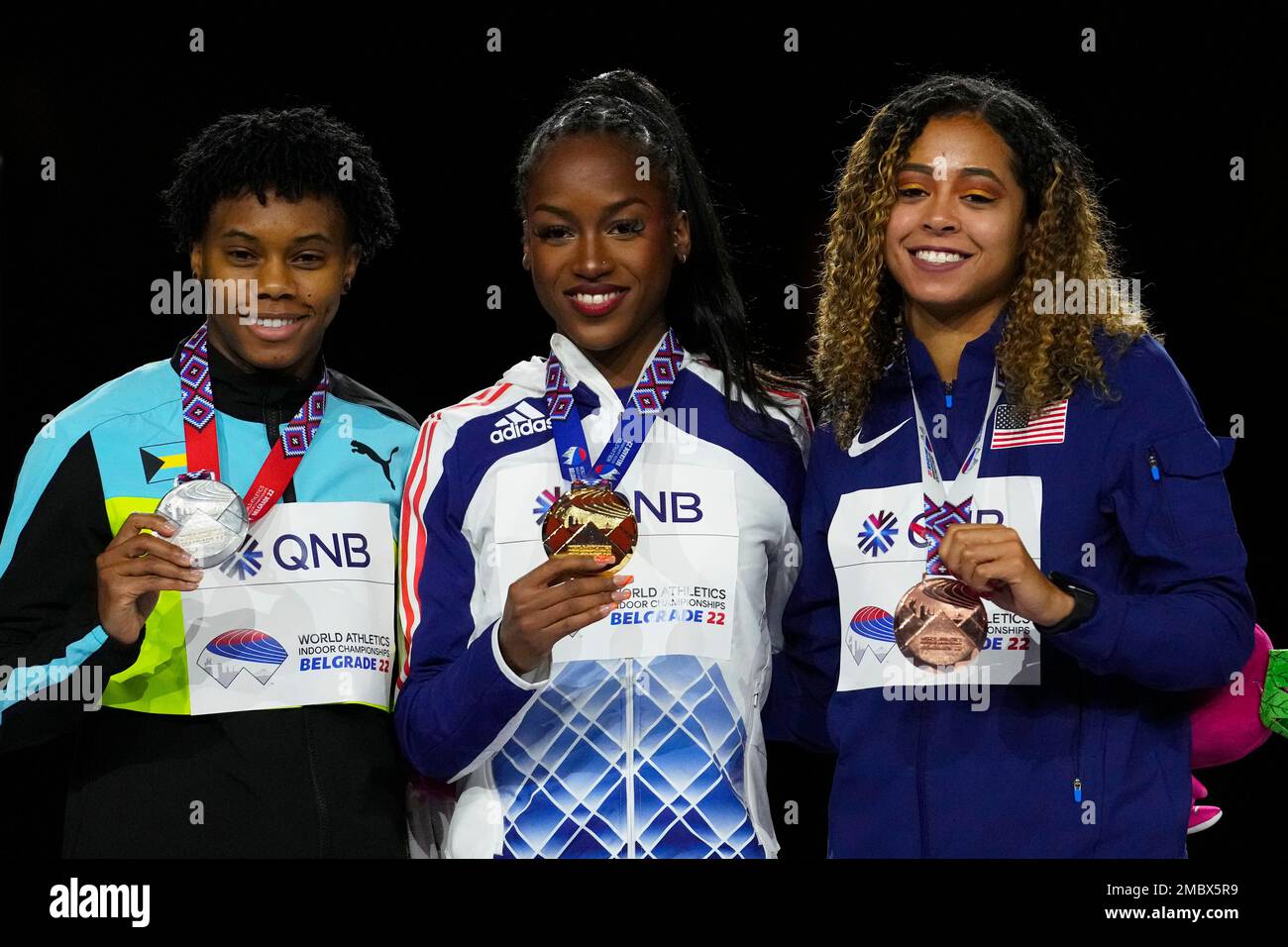 silver medalist Devynne Charlton, of Bahamas, gold medalist Cyrena ...