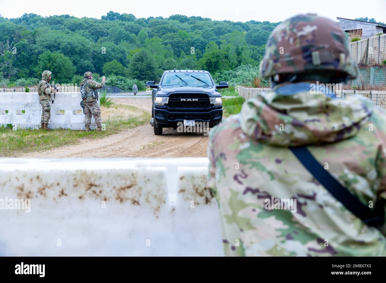 U.S. Army soldiers assigned to the 1109th Theater Aviation Support ...
