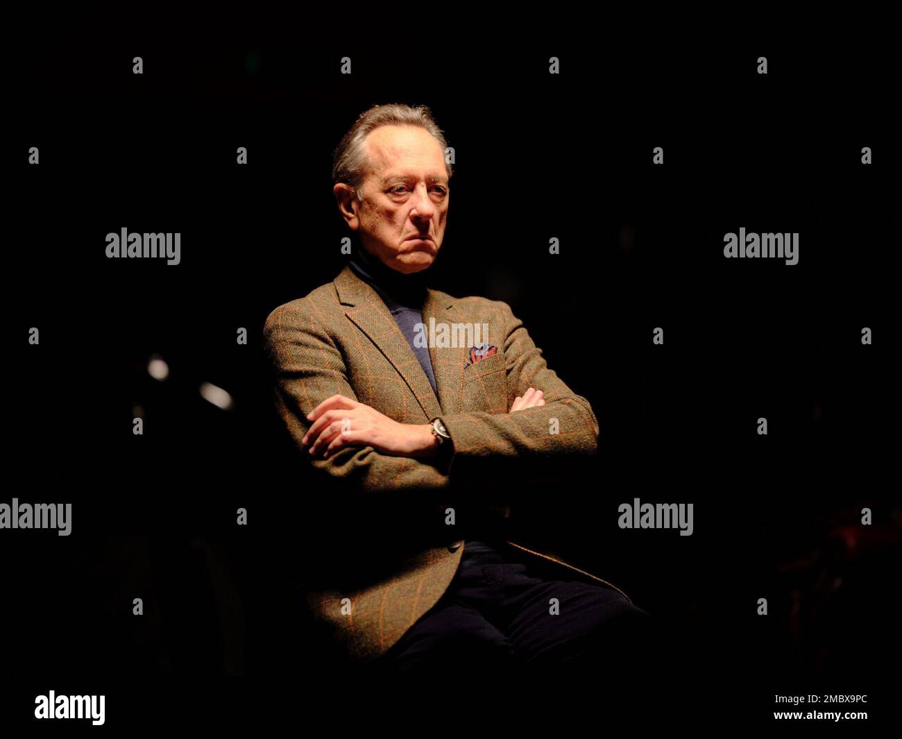 RICHARD E. GRANT in SUSPECT (2022), directed by DRIES VOS. Credit ...