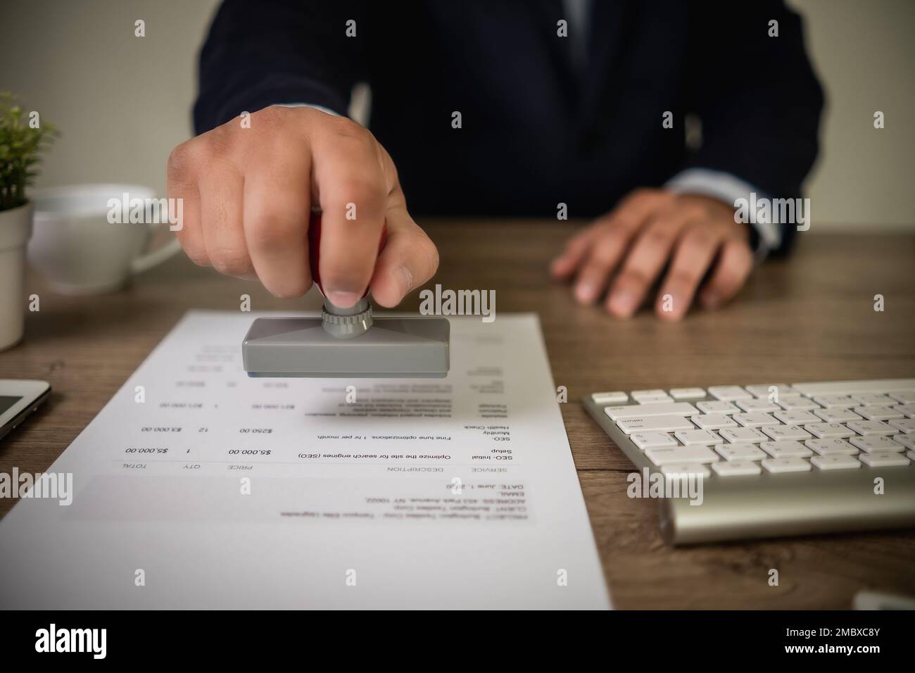 Hand business man stamping confidential hi-res stock photography and ...
