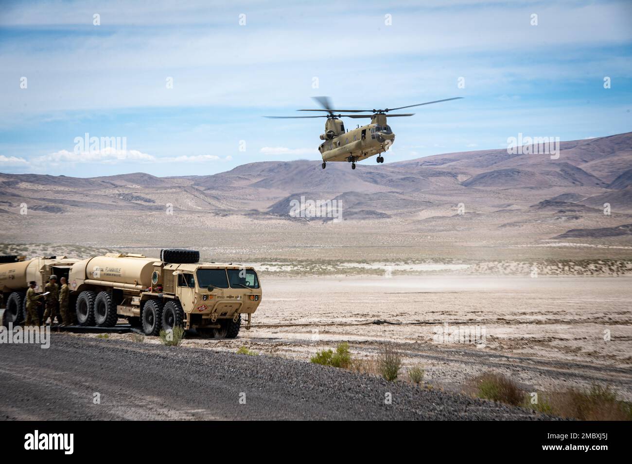 Chinook helicopter tank hi-res stock photography and images - Alamy