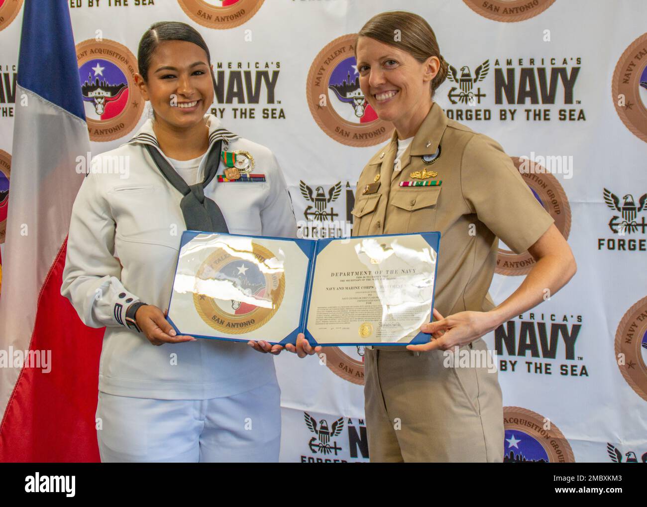 220622-N-XY052-1022: JOINT BASE SAN ANTONIO-FORT SAM HOUSTON – (June 22 ...