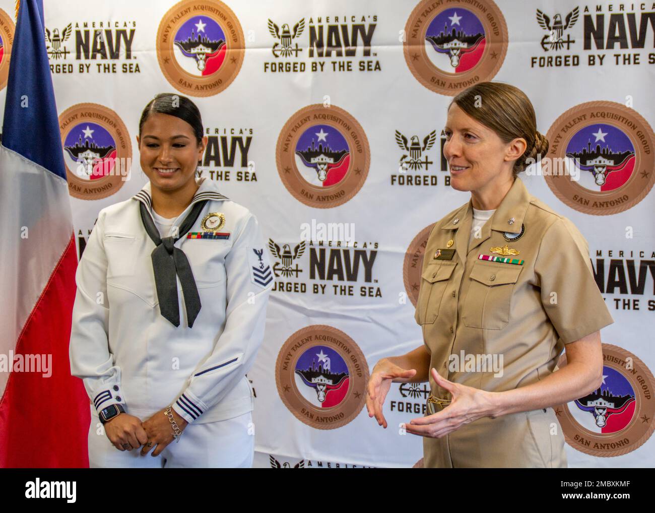 220622-N-XY052-1019: JOINT BASE SAN ANTONIO-FORT SAM HOUSTON – (June 22 ...