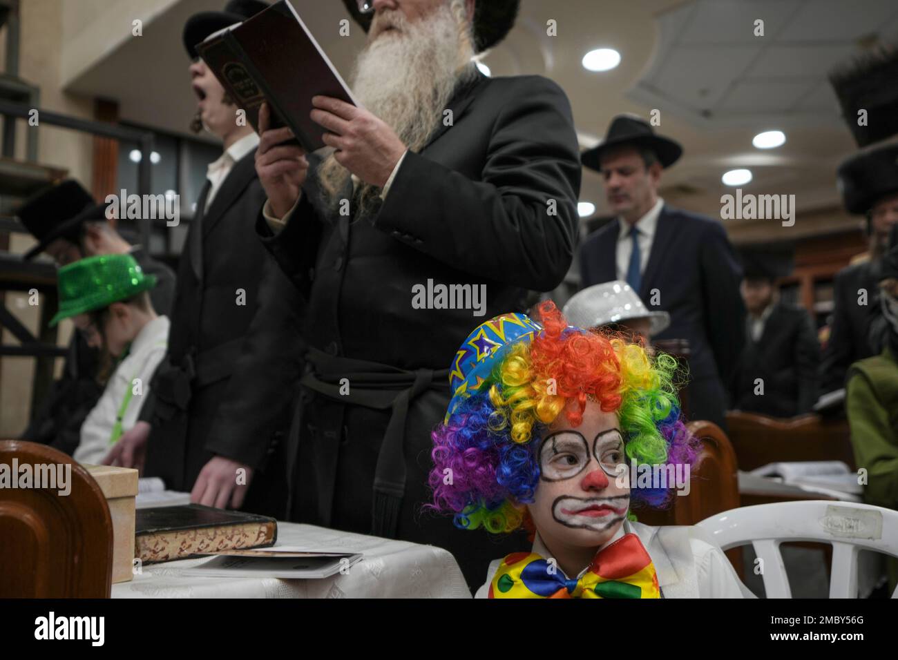Ultra-Orthodox Jews of the Sadigura Hasidic dynasty, some wearing ...