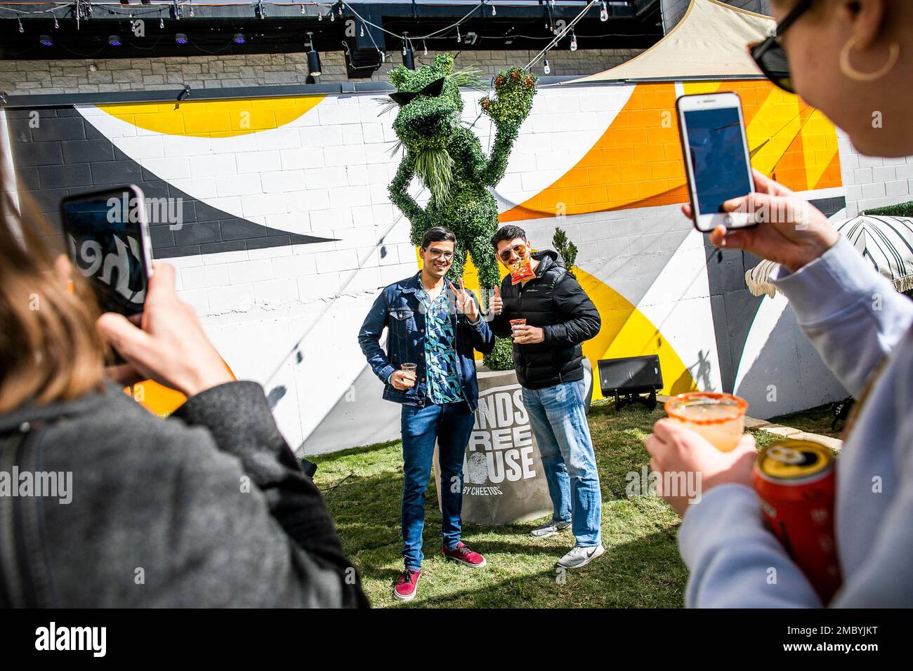 IMAGE DISTRIBUTED FOR FRITO-LAY NORTH AMERICA – Cheetos fans get their ...