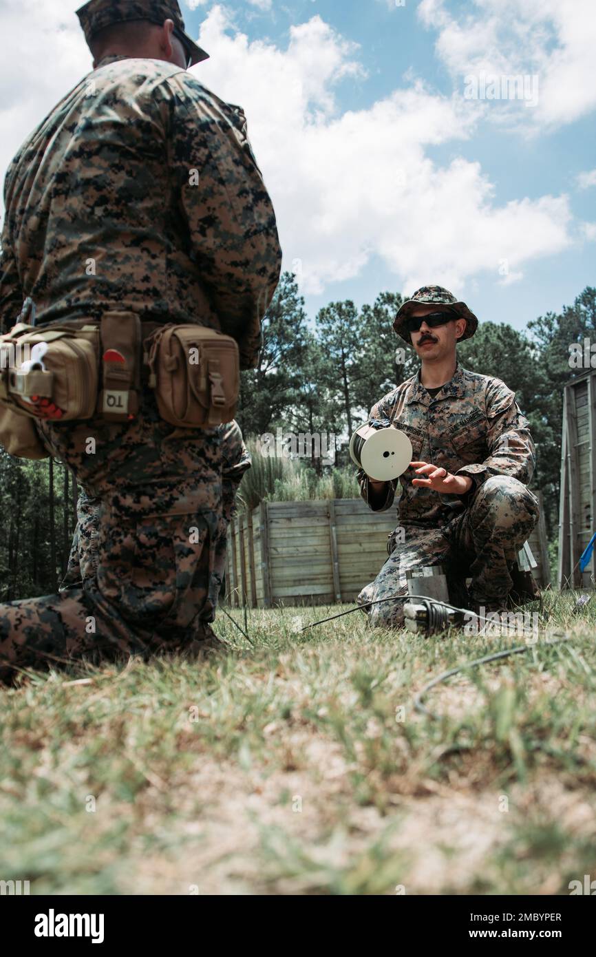 U.S. Marine Corps Gunnery Sgt. Kenneth Boatwright, an explosive ...