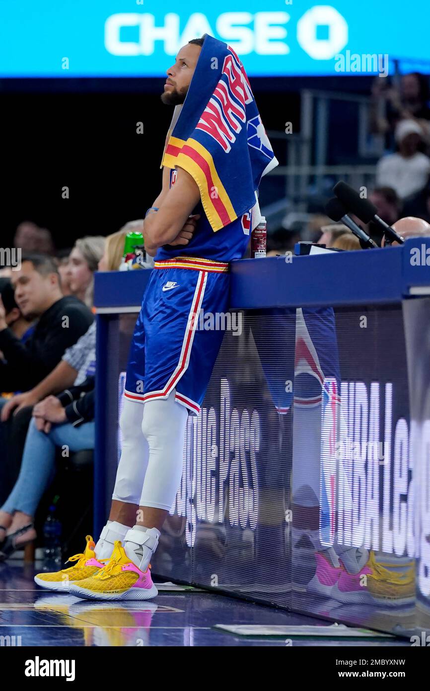 Golden State Warriors guard Stephen Curry during an NBA basketball game ...