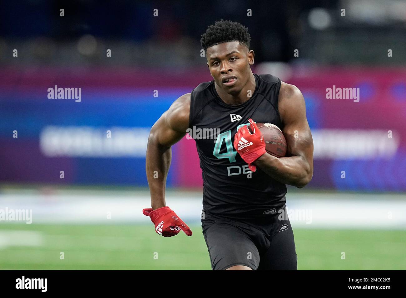 Louisiana-Lafayette defensive back Percy Butler runs a drill during the ...