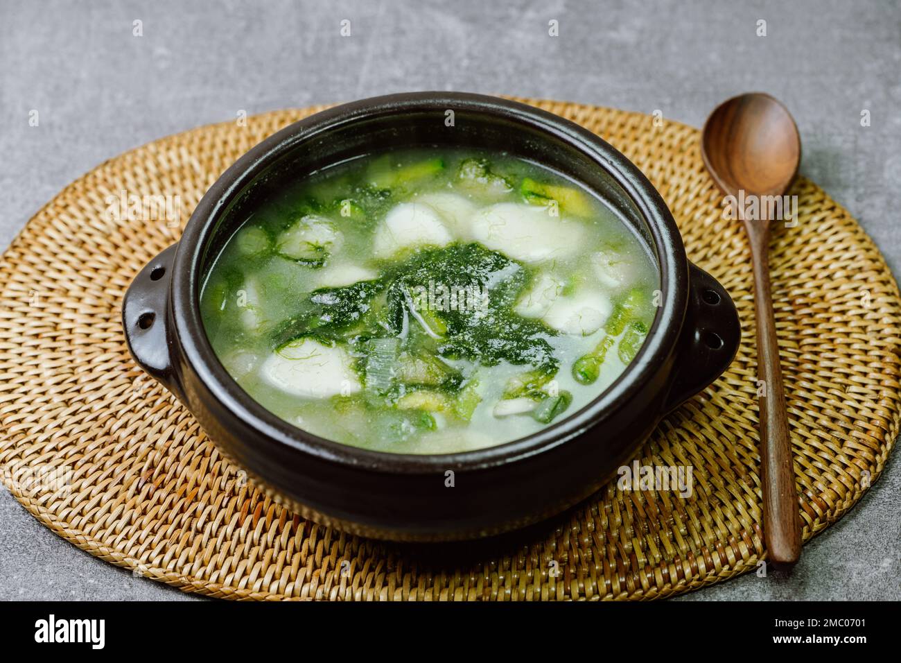 Tteokguk, Korean Seaweed fulvescens Sliced Rice Cake Soup : Oval-shaped ...