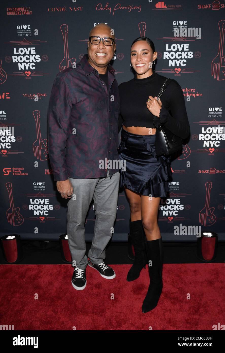 Bernie Williams, left, and daughter Beatriz Williams arrive at the ...