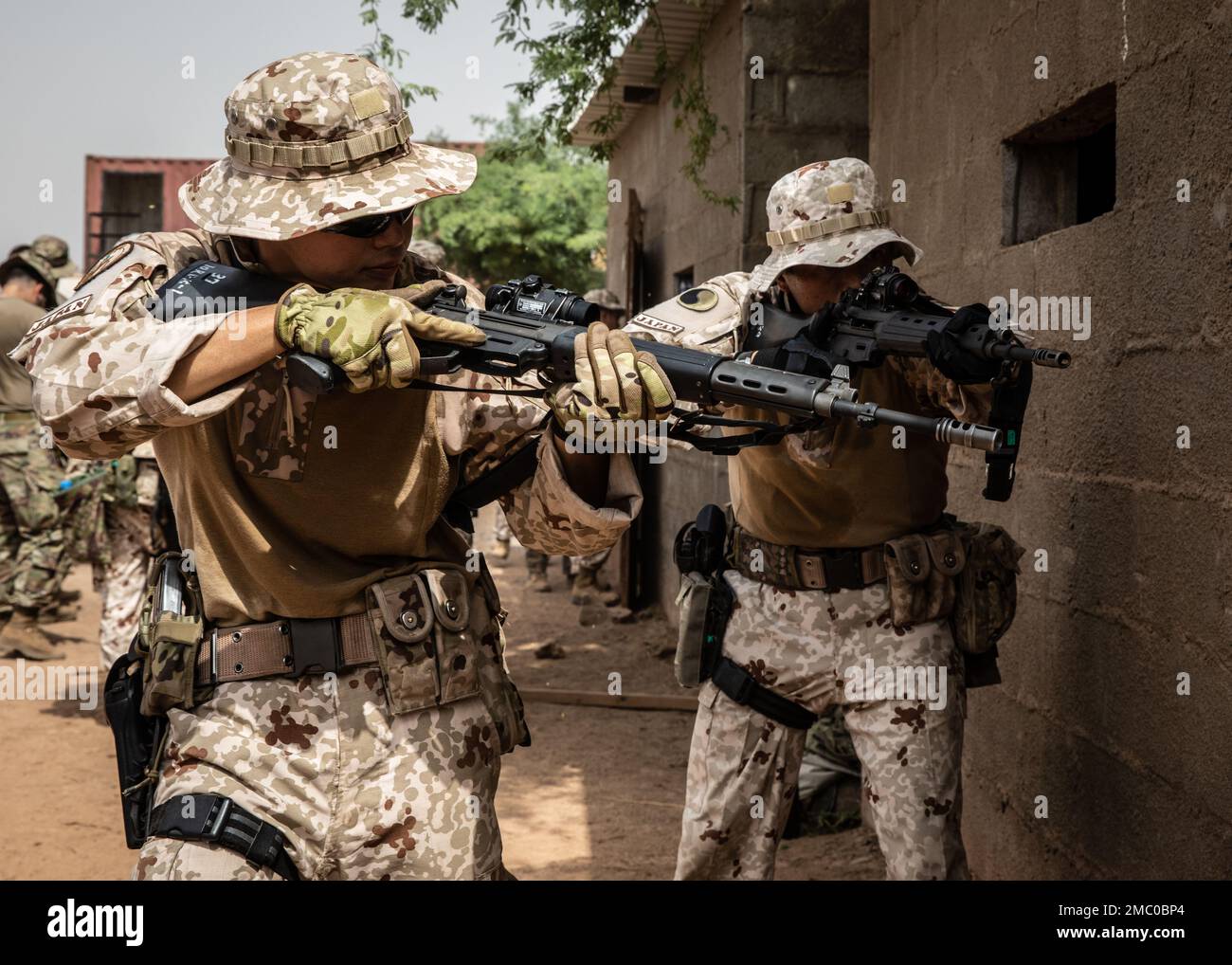 Virginia Army National Guard Soldiers with Task Force Red Dragon ...