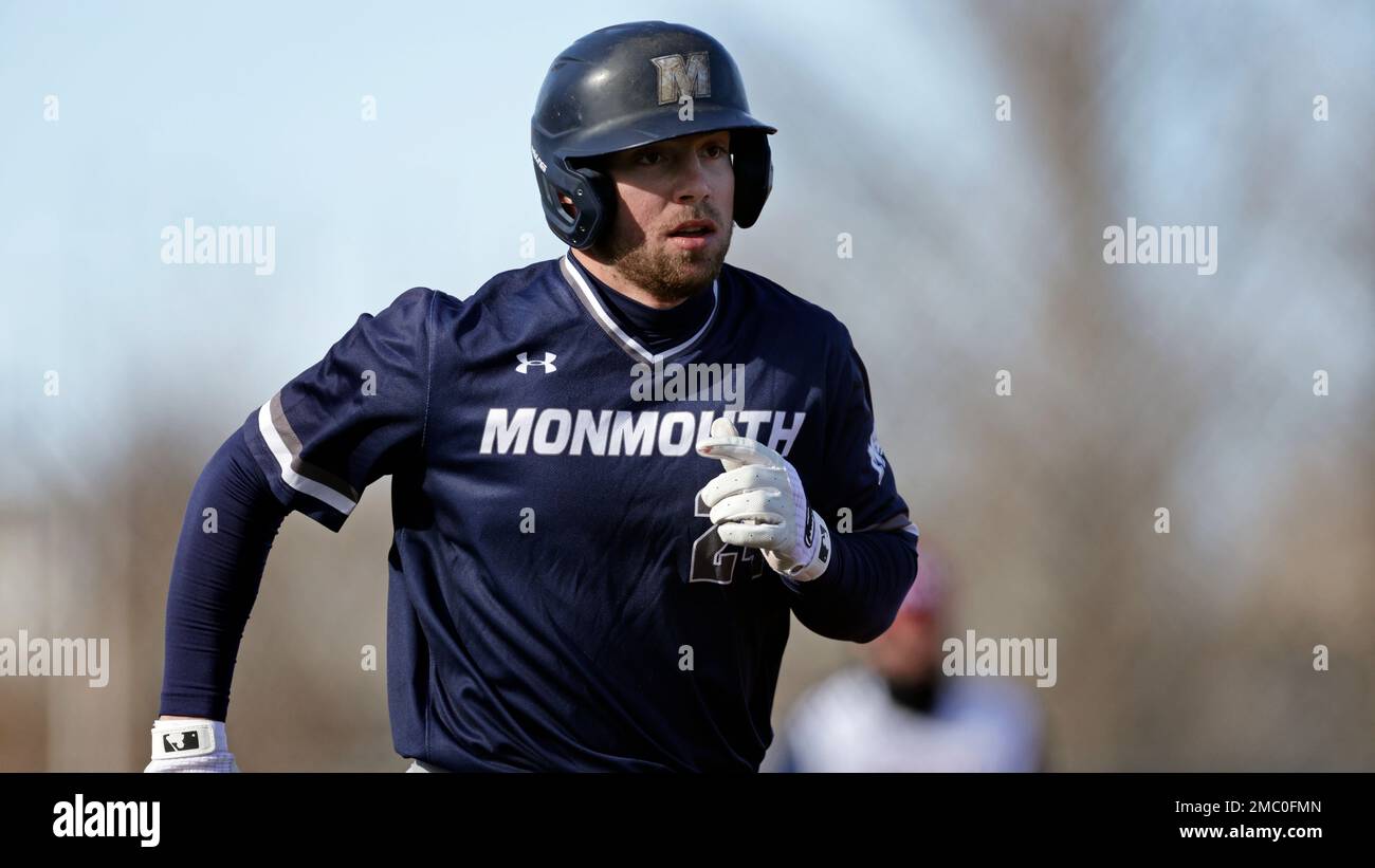 Monmouth's Brady Mutz runs against Fairleigh Dickinson during an NCAA ...